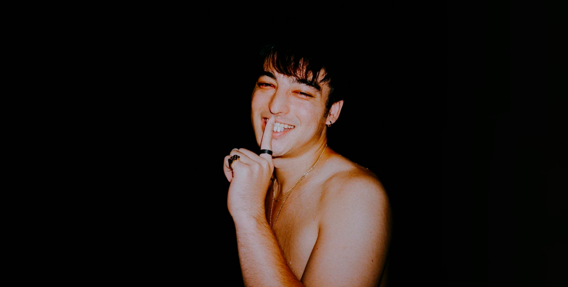 Joji (Singer) - Desktop Wallpapers, Phone Wallpaper, PFP, Gifs, and More!